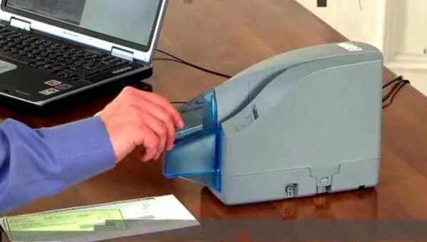 Efficient Cheque Processing with CheXpress CX30 Scanner